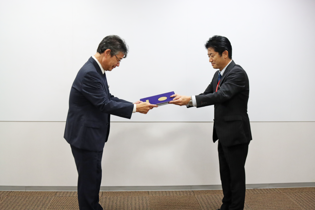 「ラジオ体操優良団体等表彰」を受賞いたしました｜塚腰運送